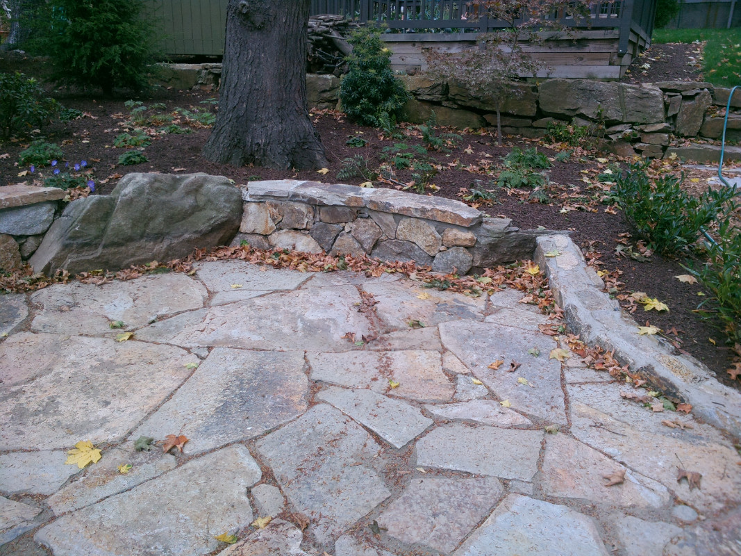 Fieldstone Walkways | Ridgefield, CT | Craig & Son Creative Stonework