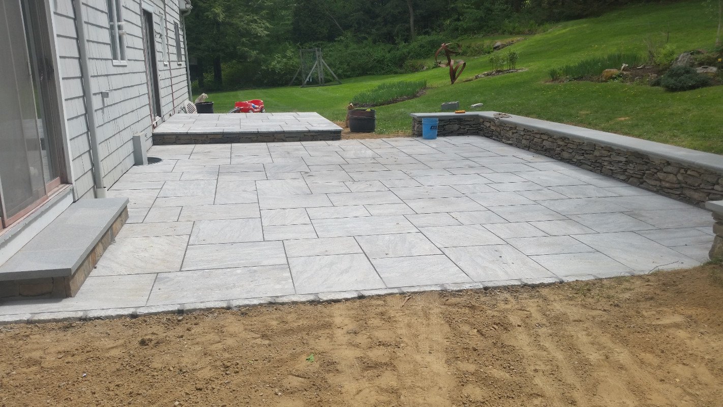 Flagstone Patios | Ridgefield, CT | Craig & Son Creative Stonework